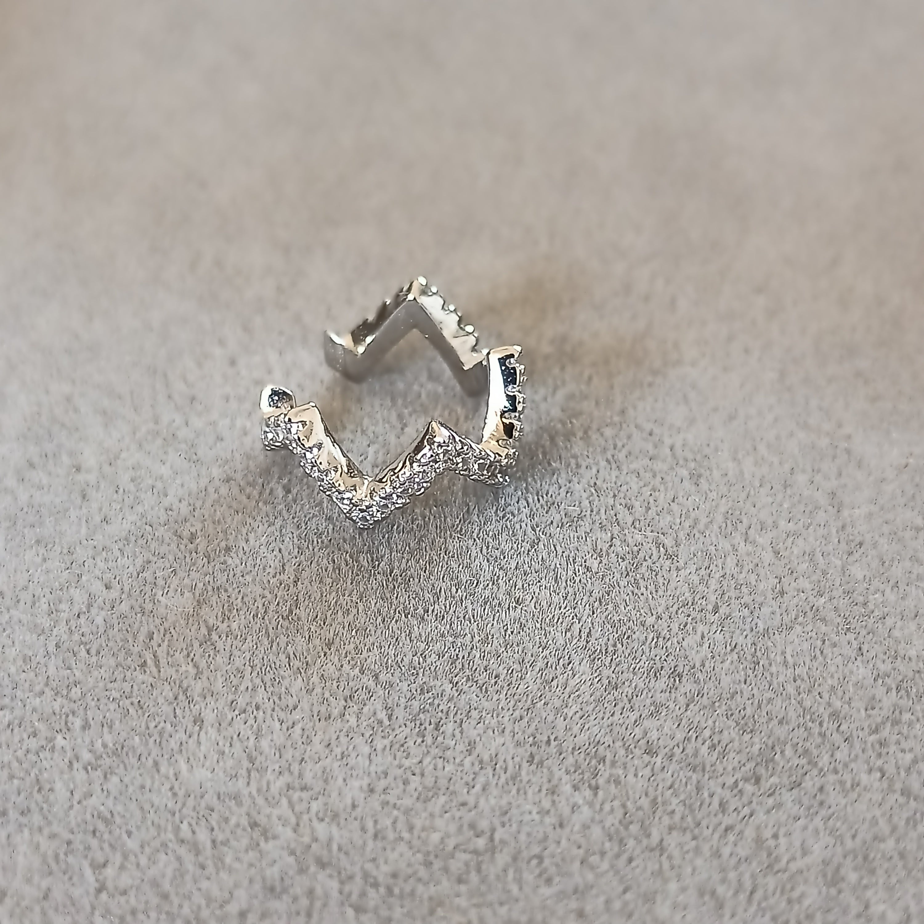 Aros "Ear Cuff" Corona – La Fée Charms